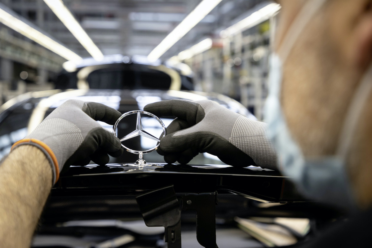 Mercedes-Benz car plants successfully restart production | OERLive ...