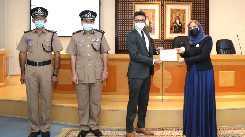 42 Expat Investors Receive Long-Term Residence Visa In Oman | OERLive ...